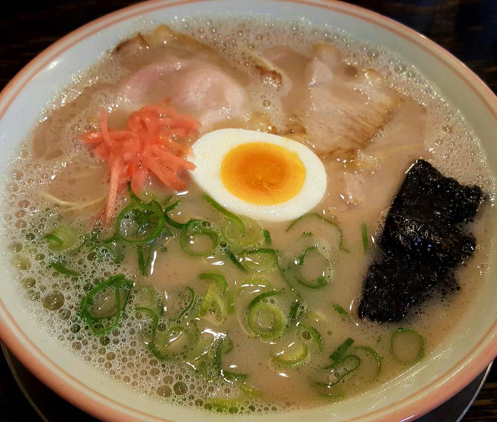 久留米 大砲ラーメン 天神今泉店（地図/写真/今泉/ラーメン） - 楽天ぐるなび
